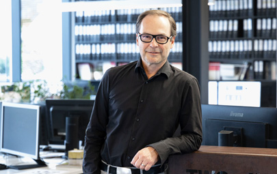 TWO IN A BOX / Team - TWO in a Box